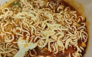 吃泡面减肥靠谱吗_10天瘦12斤真相