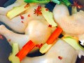 广东白斩鸡怎么做_白切鸡蘸料怎么调
