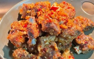 蒜香排骨怎么做_蒜香排骨腌制多久才入味