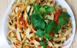 凉拌豆腐皮怎么做_简单又好吃的方法