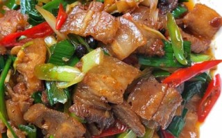 蒜苗回锅肉怎么炒好吃_回锅肉蒜苗下锅顺序