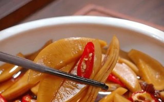 腌萝卜皮怎么做_腌萝卜皮要不要焯水