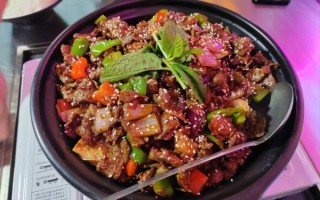 干锅牛肉怎么做才好吃_干锅牛肉用什么部位最嫩