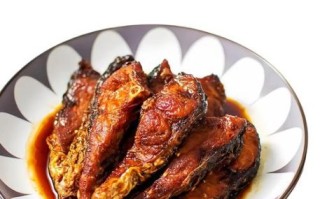 秘制熏鱼怎么做_熏鱼用什么鱼最好