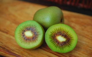 吃什么水果败火最快_最有效的降火水果有哪些