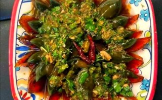 青椒皮蛋凉拌家常做法_皮蛋怎么凉拌才好吃