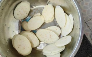 裹面炸茄子怎么做_裹面炸茄子不吸油技巧