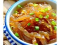 新鲜海蜇怎么做好吃_海蜇凉拌前怎么处理