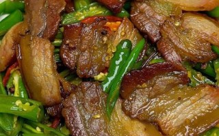 辣椒炒腊肉怎么做_腊肉炒辣椒要不要焯水