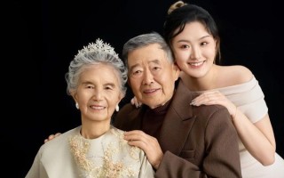 拍全家福大概需要多少钱_拍全家福价格影响因素