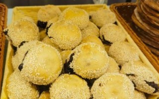 蛤蟆吐蜜是什么馅_正宗做法揭秘