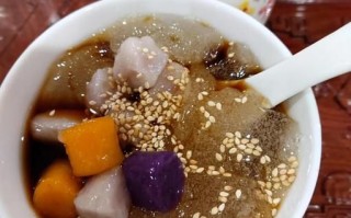 纯手工冰粉的做法_冰粉籽和石灰水比例是多少