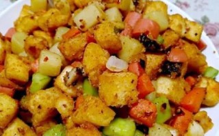 馒头块怎么炒好吃_炒馒头丁的家常做法