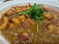 猪肉炖粉条怎么做_东北家常做法