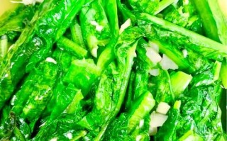 油麦菜怎么炒好吃_油麦菜焯水还是不焯水