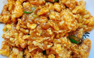 煮熟鸡蛋炒着吃怎么做_煮熟鸡蛋炒着吃的家常做法