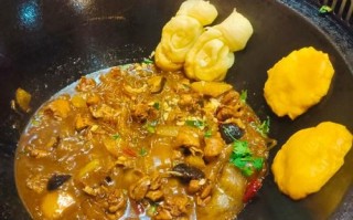 铁锅炖鸡怎么做_正宗铁锅炖鸡放什么料
