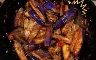 酱爆茄子怎么做_酱爆茄子为什么发黑