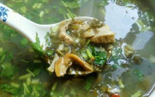 河蚌怎么炖汤好喝_河蚌汤的做法步骤