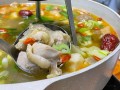 鸡肉火锅汤底怎么做_鸡肉火锅汤底需要焯水吗