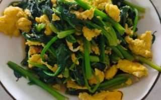鸡蛋炒菠菜怎么做_菠菜炒鸡蛋先放哪个