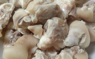 清炖猪蹄怎么做_清炖猪蹄需要哪些配料