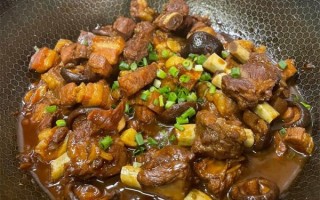 炖排骨怎么做好吃肉烂熟_炖排骨软烂不柴的秘诀