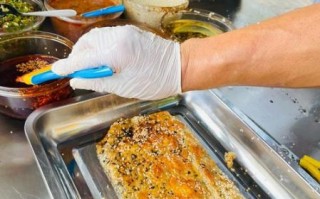 梅干菜扣肉烧饼怎么做_梅干菜扣肉烧饼热量高吗