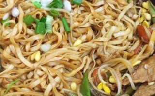 排骨豆角焖面怎么做_排骨豆角焖面家常做法