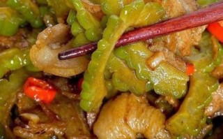 苦瓜炒肉怎么做_苦瓜炒肉要不要焯水