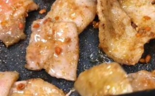 在家怎样做烤肉_家用烤箱烤肉技巧