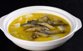 泥鳅煲汤怎么做_泥鳅煲汤的家常做法