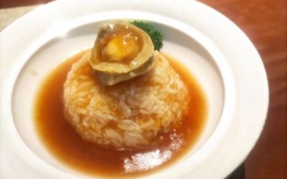 鲍鱼捞饭怎么做_鲍鱼捞饭的正确做法