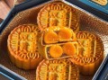 莲蓉月饼的功效与作用_莲蓉月饼吃了会上火吗