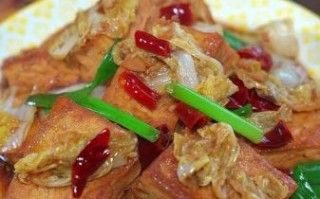 豆腐炒白菜怎么炒好吃_豆腐炒白菜的做法窍门