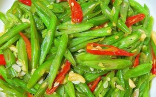 素炒干煸四季豆怎么做_四季豆要不要焯水