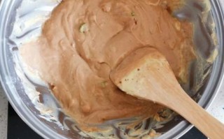 自制慕斯蛋糕用什么奶油_自制慕斯蛋糕怎么脱模