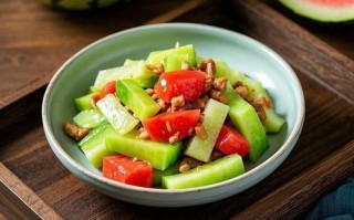 西瓜皮怎么做好吃_西瓜皮凉拌做法
