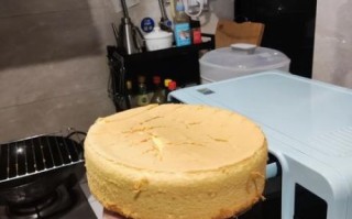 烤箱蛋糕怎么做_家用烤箱烤蛋糕温度时间