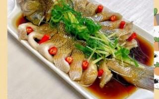 怎么做鱼不腥_清蒸鲈鱼几分钟最好