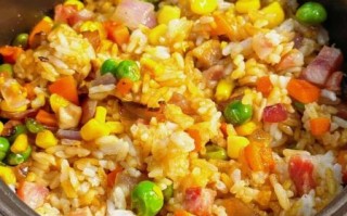 腊肠焖饭电饭锅做法_腊肠焖饭怎么做才香