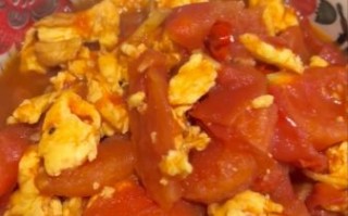 番茄鸡蛋蛋炒饭怎么做_蛋炒饭先炒蛋还是先炒饭