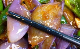 辣椒炒茄子怎么做好吃_茄子不吸油技巧