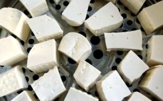 自制豆腐乳的家常做法_自制豆腐乳怎么保存不霉