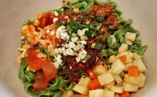 菠菜面怎么和面_菠菜面家庭做法