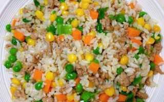 扬州炒饭用什么材料_正宗扬州炒饭配料清单