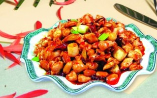 宫保鸡丁的来历_宫保鸡丁为什么叫宫保