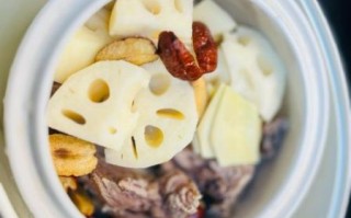 藕和什么一起炖汤好喝_藕炖汤的经典搭配