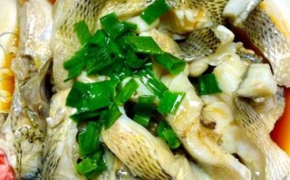鲈鱼怎么蒸才鲜嫩_鲈鱼怎么做最好吃
