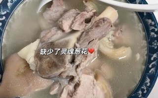 蹄膀汤可以放哪些食材_蹄膀汤加什么配料更香